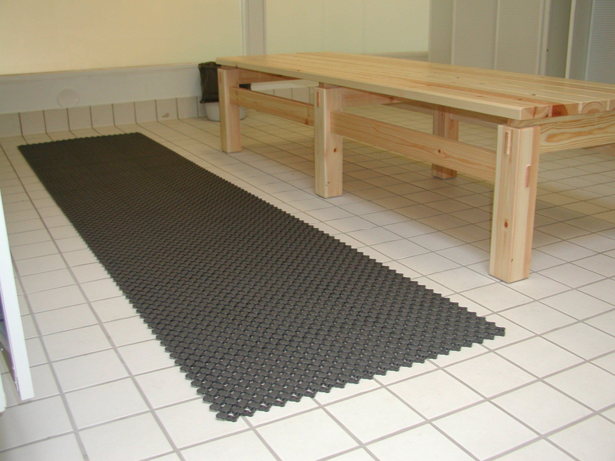 Lagune non slip wet area mat - Muovihaka Muovihaka